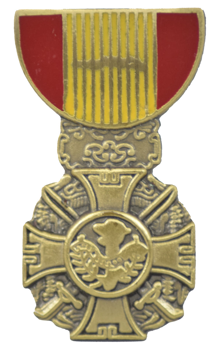 RVN GALLANTRY CROSS HAT PIN | HATNPATCH