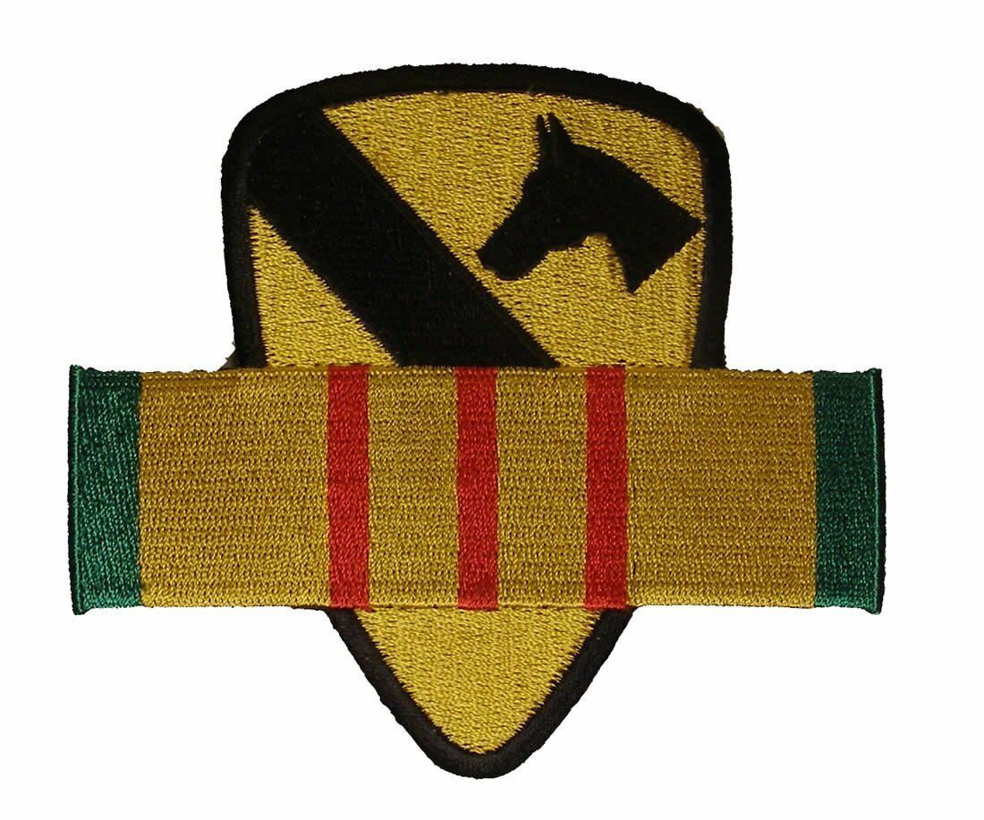 1ST CAV DIV FIRST TEAM CAVALRY DIVISION WITH VIETNAM SERVICE RIBBON ...